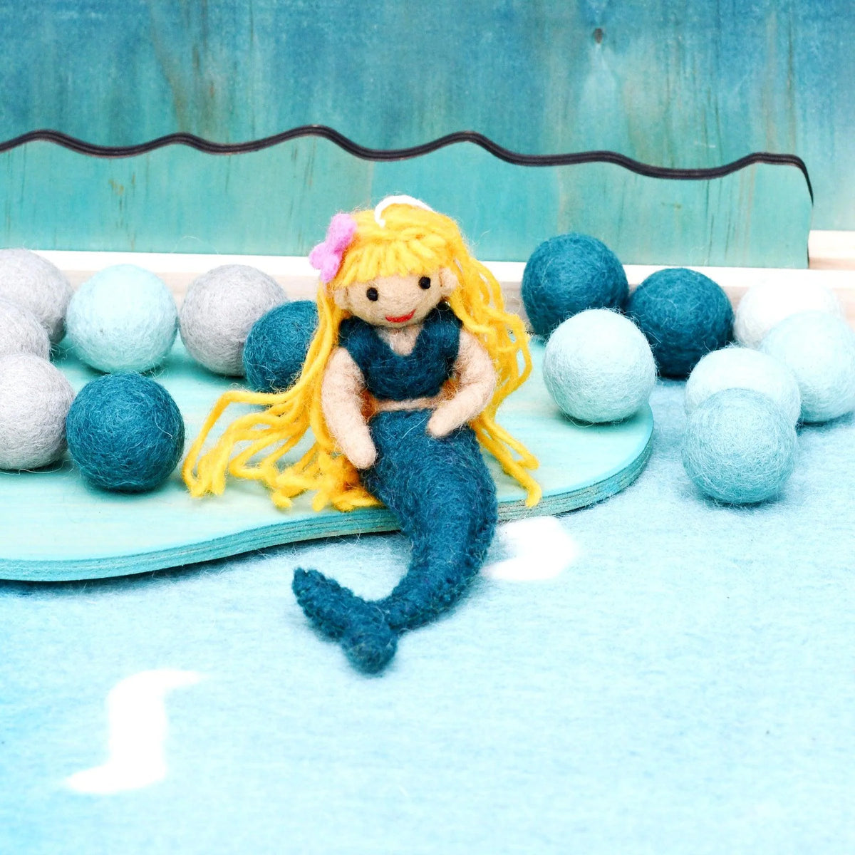 Felt Coral Mermaid Hanging-Blue Tail – Play to Learn