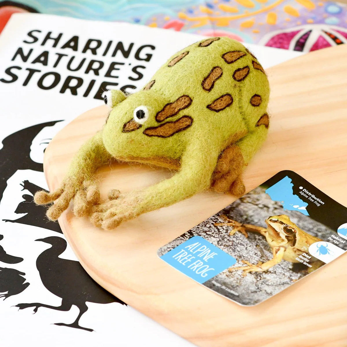 Felt Alpine Tree Frog-Parks Victoria Nature Mascots – Play to Learn