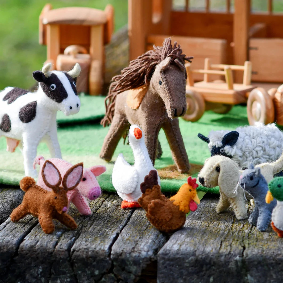 Felt Farm Animals Set of 10 – Play to Learn