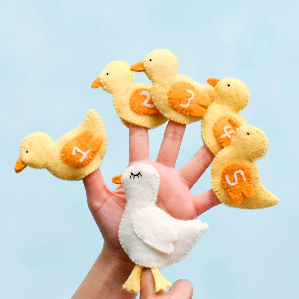 Five Little Ducks Felt Finger Puppet Set – Play to Learn