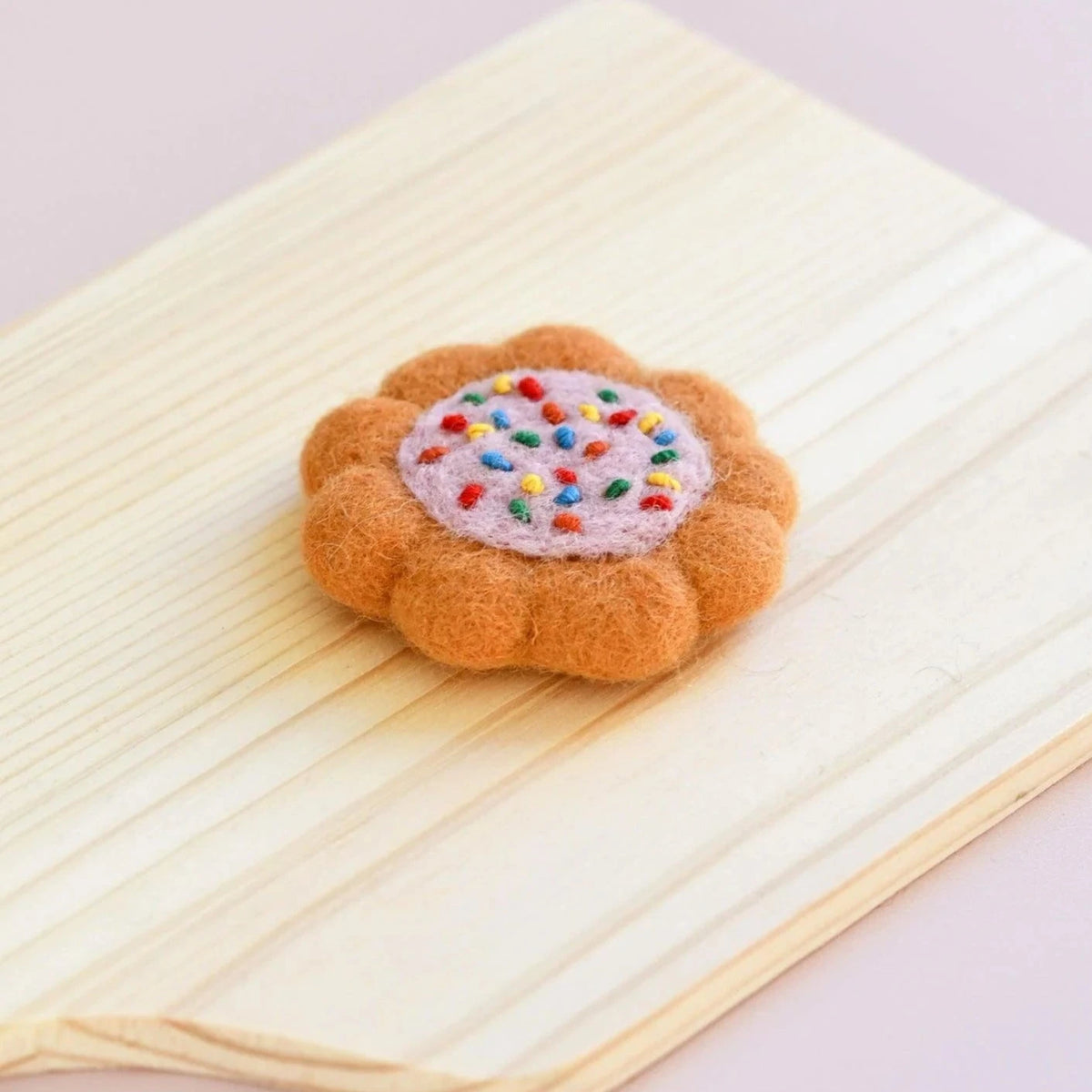 Felt 100s and 1000s Biscuit – Play to Learn